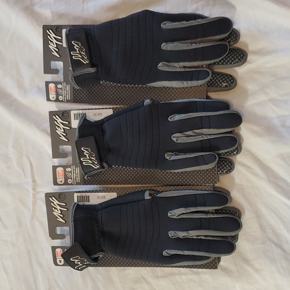 Neff | Accessories | Neff Daily Pipe Gloves | Poshmark